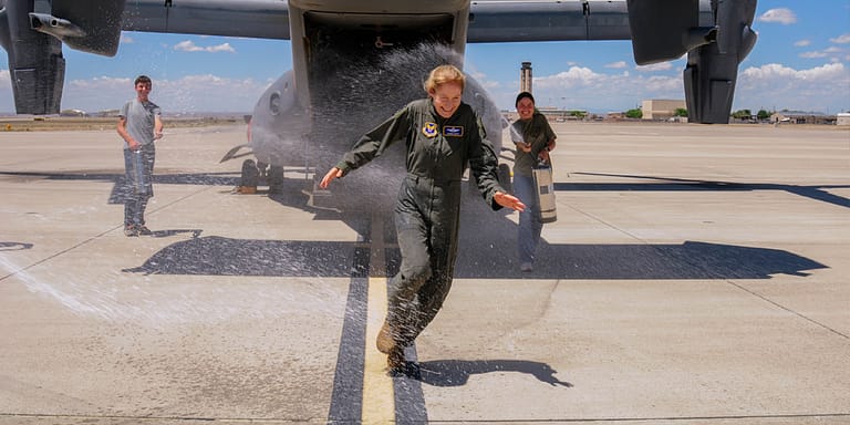 Jeannie Leavitt – Keynote Speaker | First USAF Fighter Pilot | First ...