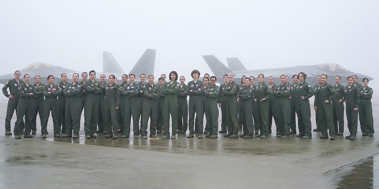 Jeannie Leavitt – Keynote Speaker | First USAF Fighter Pilot | First ...